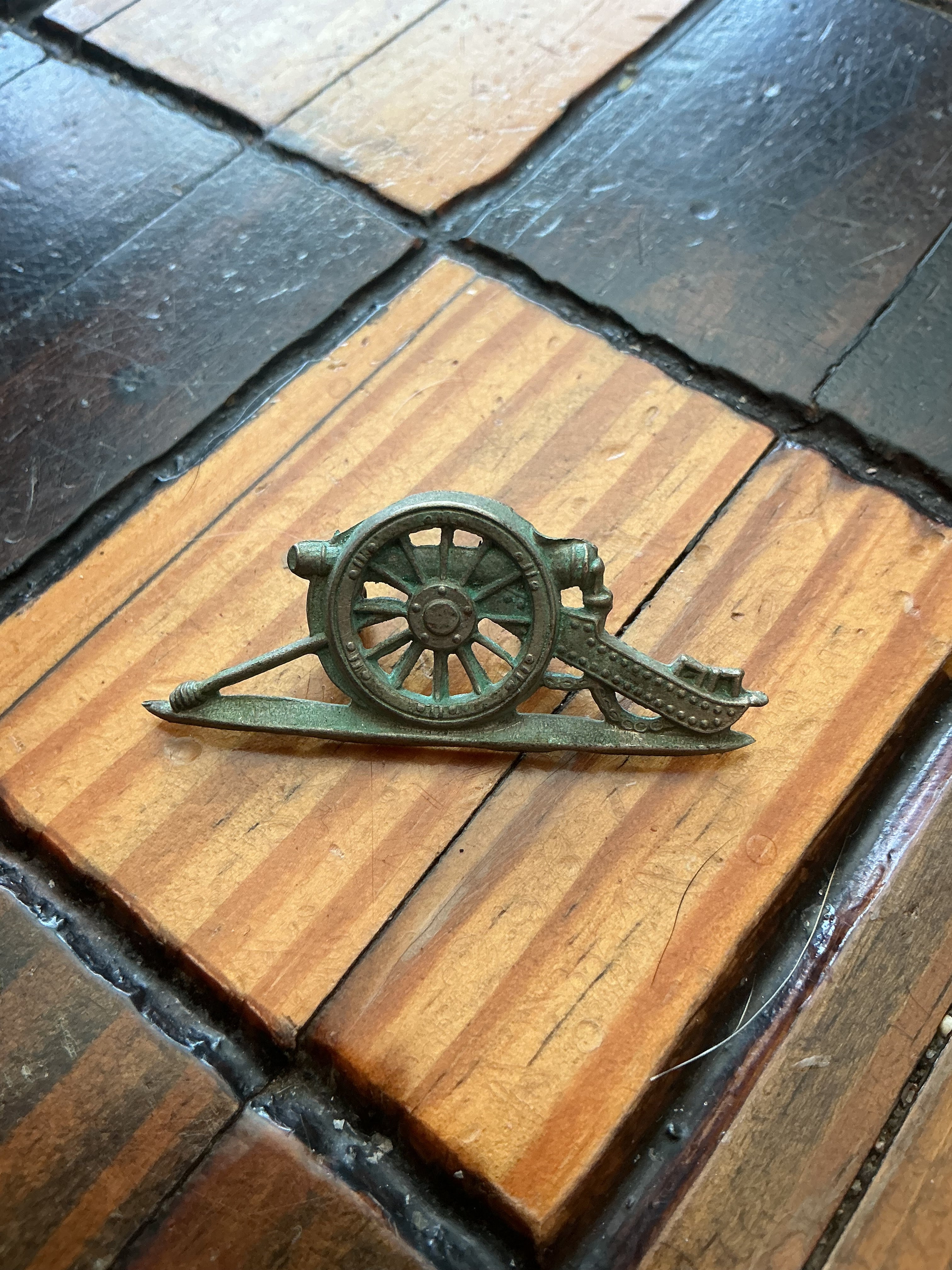 WW1 Royal Artillery Regiment Sergeants NCO Arm Badge – Roy's Army ...