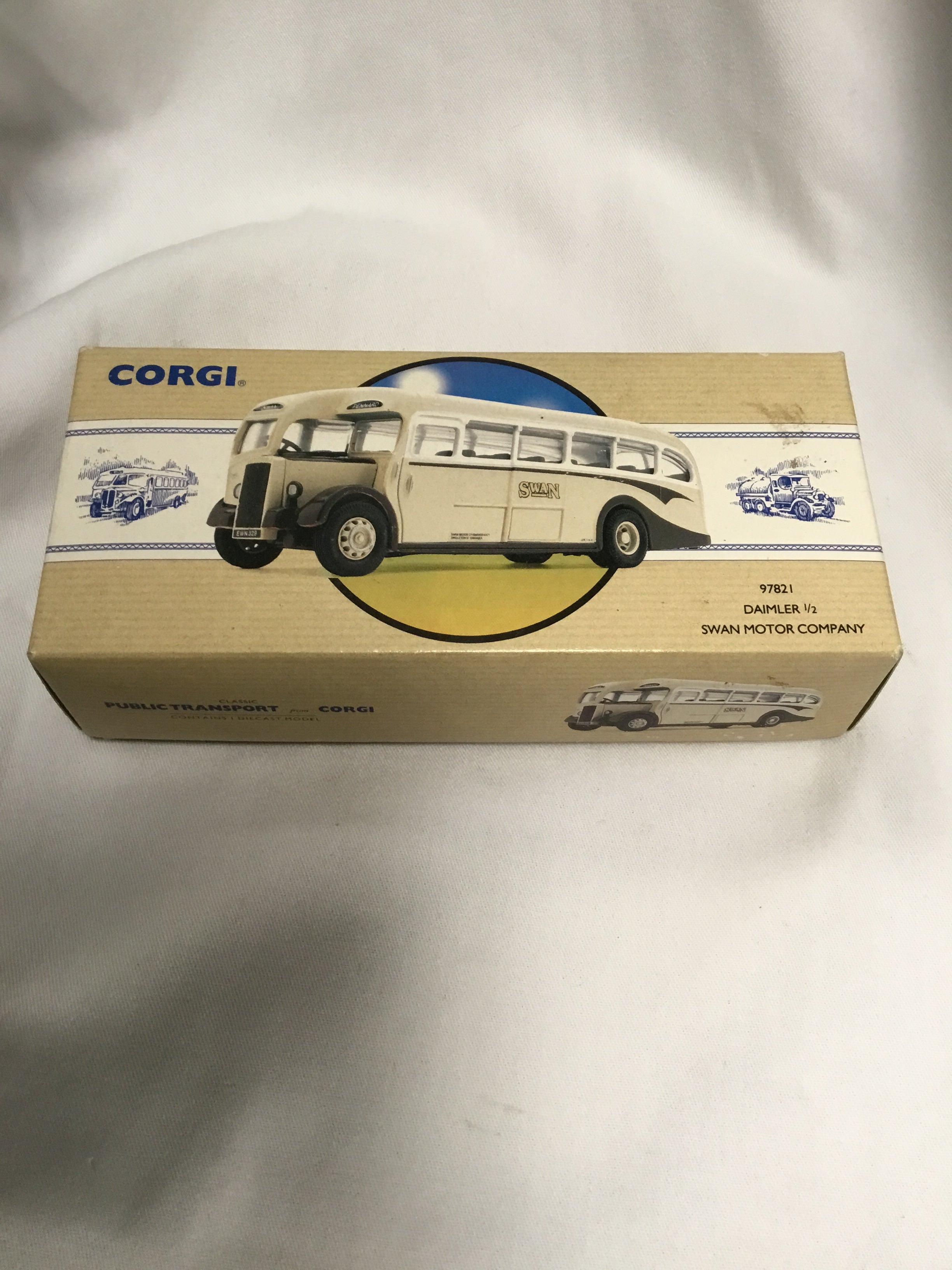 Corgi 97821 Daimler 1/2 Coach/Bus Swan Motor Co Boxed Ltd Edn / Certif ...